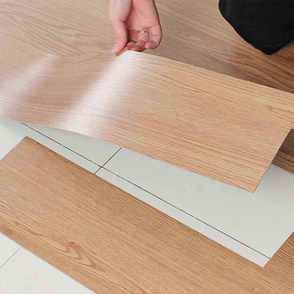 PVC samolepicí dřevěná podlaha - dub světlý | Darky.cz